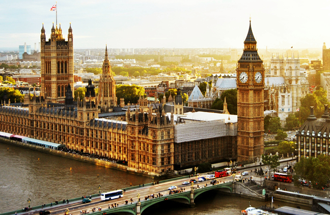 BoE leaves rates unchanged as inflation falls towards its target - 全球